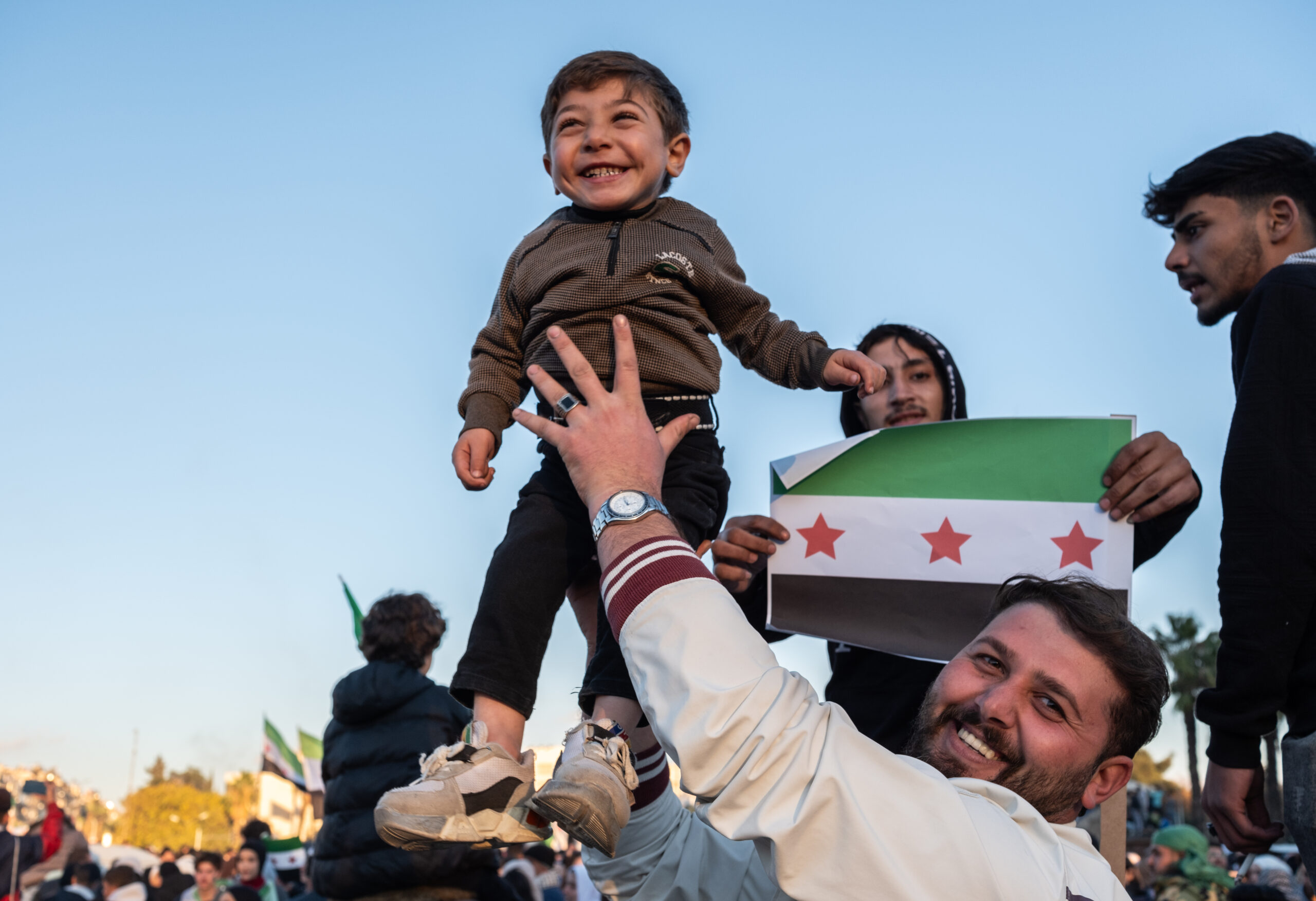 IN PICTURES: Millions celebrate fall of Bashar Al Assad in Syria – 5Pillars