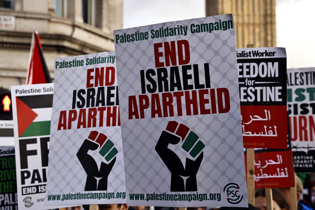 Hundreds of Muslim groups demand UK recognition of Palestinian state ...
