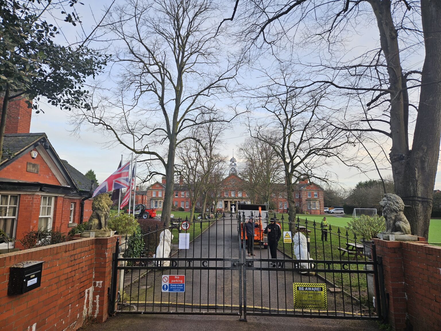 Police raid Crewe-based 'Ahmadi cult' exposed by 5Pillars – 5Pillars